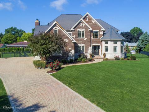 182 Robin Ct, Bloomingdale, IL 60108 - Movoto