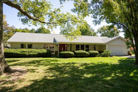 44 Maple Ct, Champaign, IL 61822 | 32 Photos | MLS #11653218 - Movoto