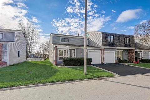 393 Ferne Dr, Wheeling, IL 60090 | 34 Photos | MLS #11662448 - Movoto