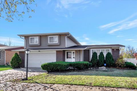 22604 Lakeshore Dr, Richton Park, IL 60471 | 24 Photos | MLS #11666503 ...
