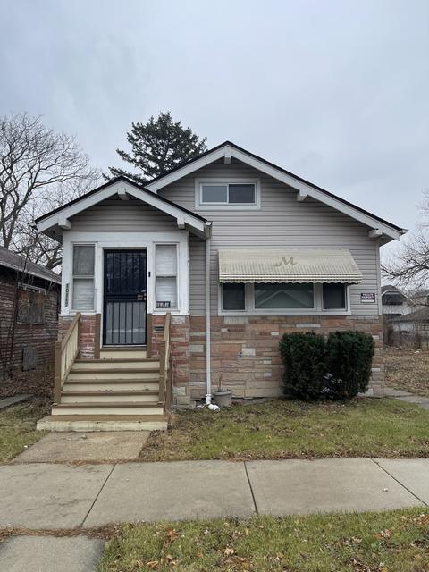 10117 S Yale Ave, Chicago, IL 60628 | 16 Photos | MLS #11687225 - Movoto