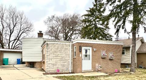 224 N Forest Ave, Hillside, IL 60162 | 23 Photos | MLS #11739357 - Movoto