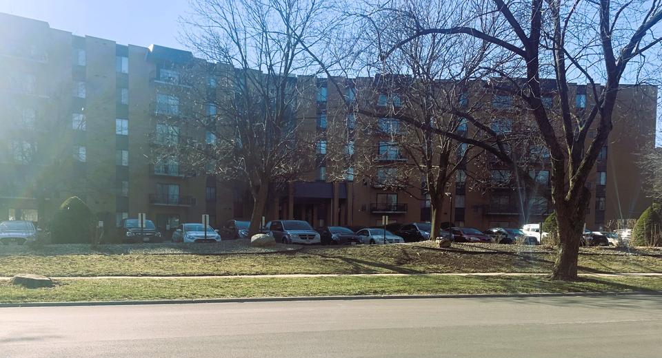 700 N Bruce Ln #301, Glenwood, IL 60425 - Movoto