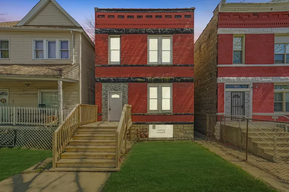 5743 S Emerald Ave, Chicago, IL 60621 | 27 Photos - Movoto