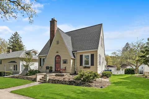 644 Jefferson St, Crete, IL 60417 | 20 Photos - Movoto