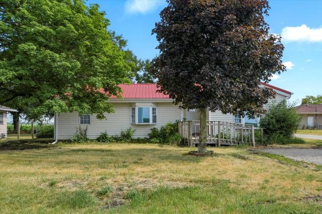 402 Railroad St, Dewey, IL 61840 | 17 Photos | MLS #11788868 - Movoto