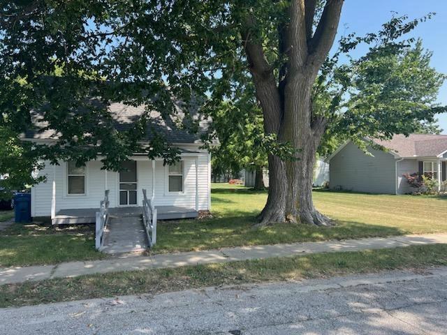 408 N Commercial St, Thomasboro, IL 61878 | 34 Photos - Movoto