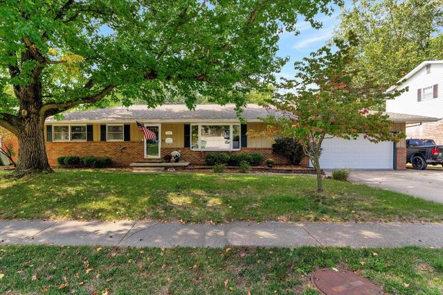 2377 N Florian Ave, Decatur, IL 62526 | 40 Photos - Movoto
