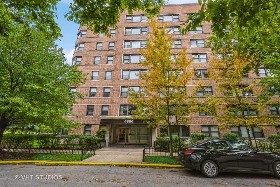 4880 N Marine Dr #608, Chicago, IL 60640 | 10 Photos - Movoto