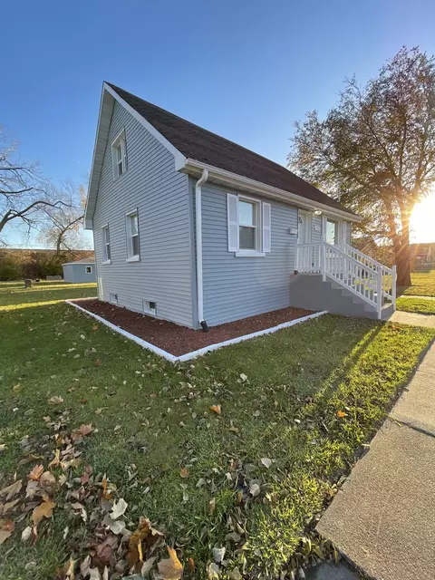 60064, IL Real Estate & Homes For Sale - Movoto