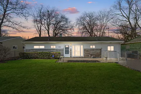 16542 Sawyer Ave, Markham, IL 60428 | 17 Photos - Movoto