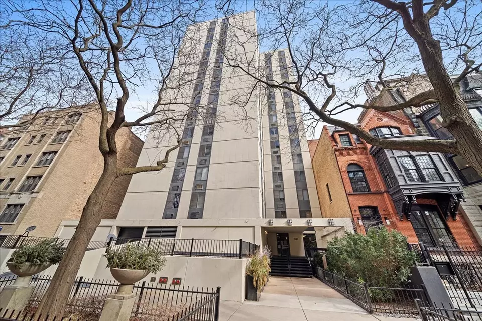 1339 N Dearborn St #12H, Chicago, IL 60610 | 16 Photos - Movoto