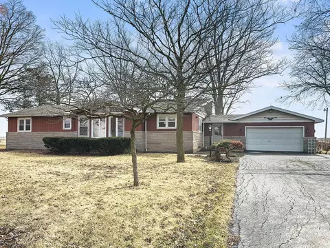 1359 E State Route 49, Onarga, IL 60955 | 21 Photos - Movoto