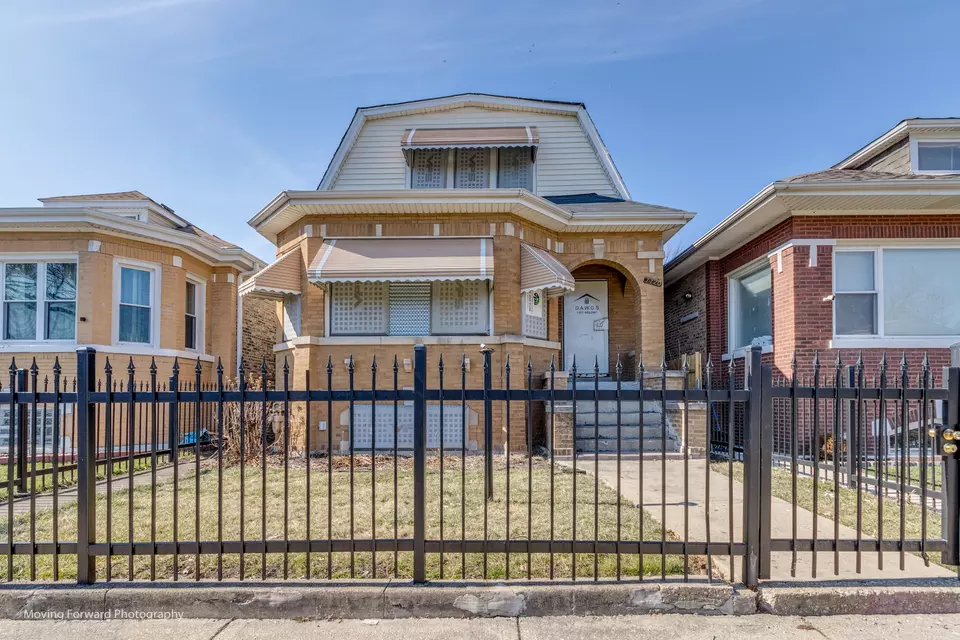 7720 S Wood St, Chicago, IL 60620 | 31 Photos - Movoto