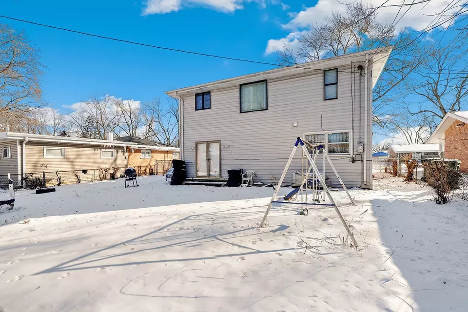 2946 Wilshire Ave, Markham, IL 60428 | 20 Photos - Movoto