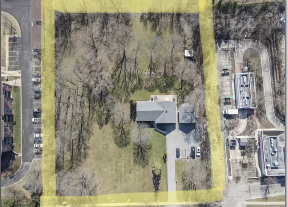 22 W421 Army Trail Rd, Addison, IL 60101 | 17 Photos - Movoto