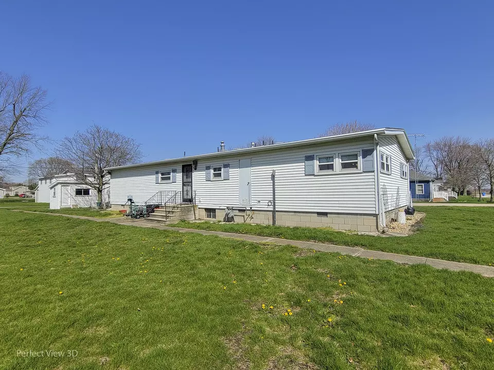 225 Lynn St, South Wilmington, IL 60474 | 22 Photos - Movoto