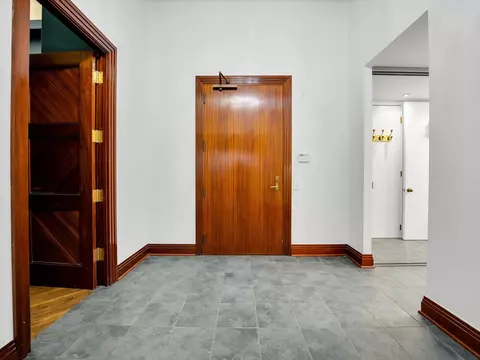 680 N Lake Shore Dr #212, Chicago, IL 60611 | 42 Photos - Movoto