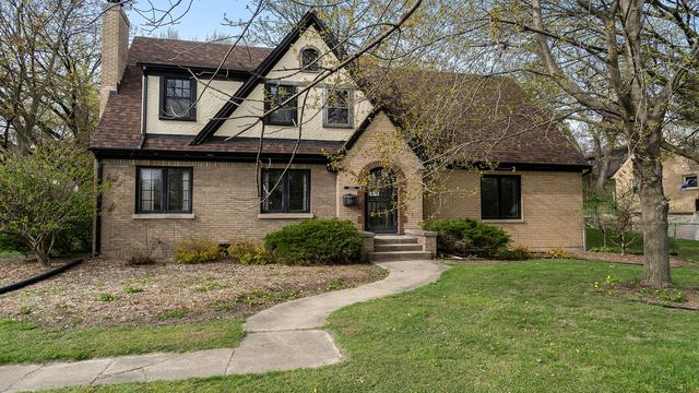 2902 E State St, Rockford, IL 61108 | 35 Photos - Movoto
