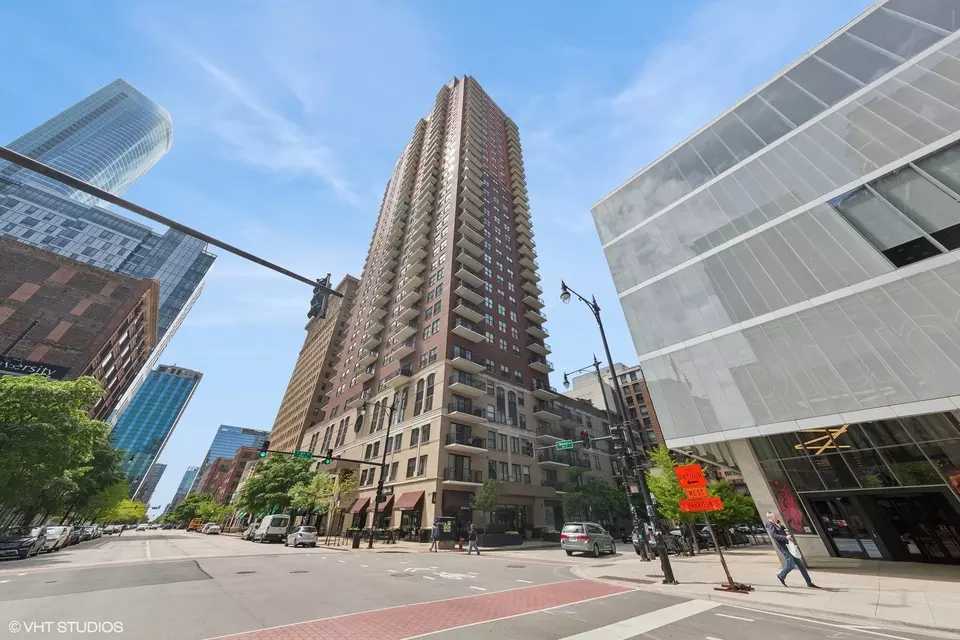 41 E 8th St #1104, Chicago, IL 60605 | 13 Photos - Movoto