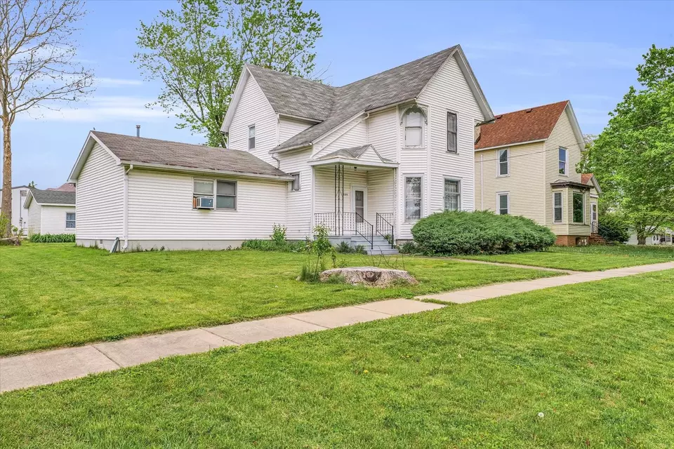 209 E Washington St, Loda, IL 60948 - Movoto