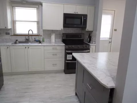 3552 E 112th St, Chicago, IL 60617 | 12 Photos - Movoto