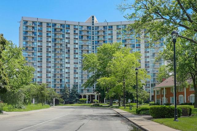 40 N Tower Rd #11K, Oak Brook, IL 60523 | 18 Photos - Movoto