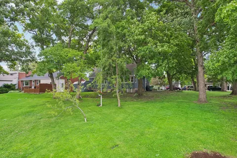 33428 N Mill Rd, Grayslake, IL 60030 | 46 Photos - Movoto