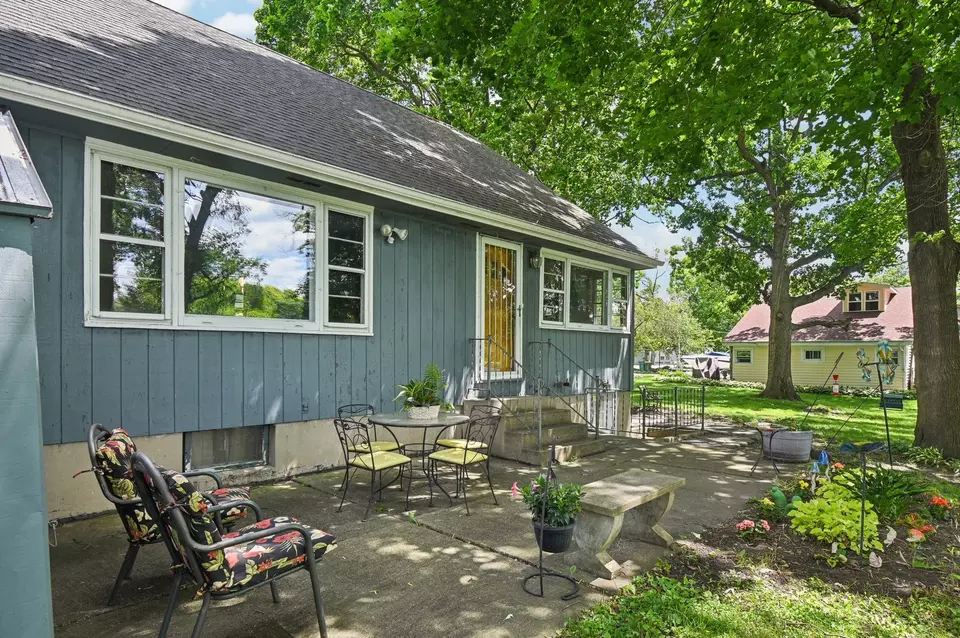 33428 N Mill Rd, Grayslake, IL 60030 | 46 Photos - Movoto
