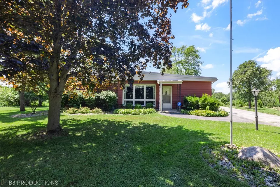 24360 S Thorn Creek Ln, Crete, IL 60417 | 27 Photos - Movoto