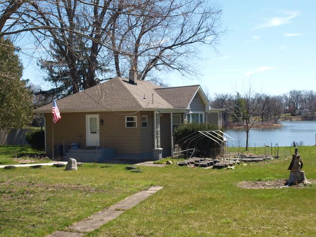 22667 W Silver Lake Ave, Antioch, IL 60002 | 38 Photos - Movoto