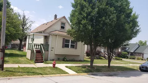 14322 S Blaine Ave, Posen, IL 60469 | 29 Photos - Movoto