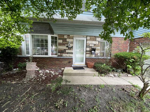 8111 S Keating Ave, Chicago, IL 60652 | 13 Photos - Movoto