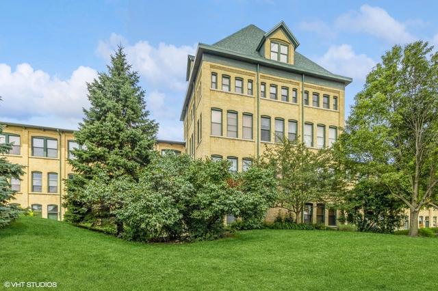 628 Congdon Ave, Elgin, IL 60120 | 19 Photos - Movoto