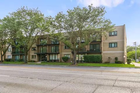 10002 S Pulaski Rd #210, Oak Lawn, IL 60453 | 11 Photos - Movoto