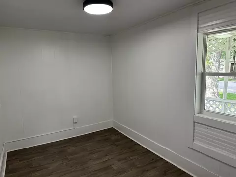 422 N Main St, Gilman, IL 60938 | 13 Photos - Movoto