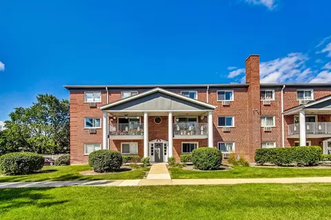 6 E Lillian Ave #2C, Arlington Heights, IL 60004 | 21 Photos - Movoto