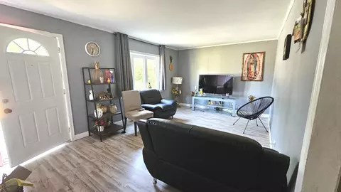 238 W Pomeroy St, West Chicago, IL 60185 | 18 Photos - Movoto