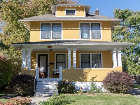 424 N 11th St, Dekalb, IL 60115 | 2 Photos - Movoto