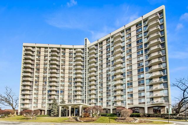 40 N Tower Rd #5J, Oak Brook, IL 60523 | MLS# 12262655 | 24 Photos - Movoto