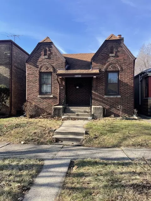 14132 S State St, Riverdale, IL 60827 | 1 photo - Movoto
