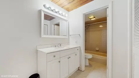 2306 Holiday Ter #166, Lansing, IL 60438 | MLS# 12341744 | 13 Photos ...