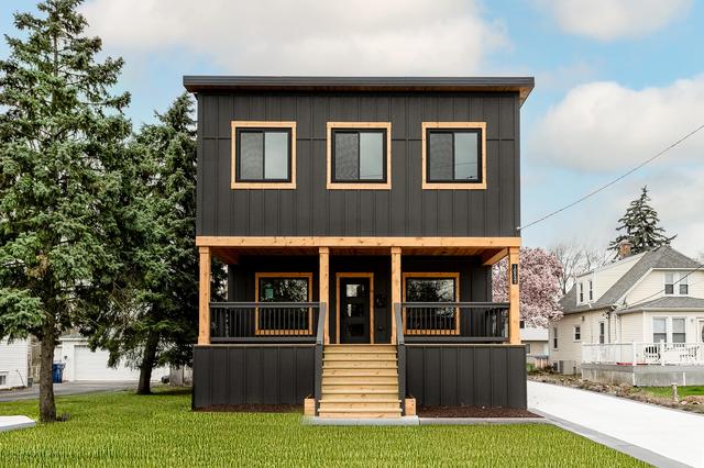 11341 S Nagle Ave, Worth, IL 60482 | MLS# 12352402 | 28 Photos - Movoto