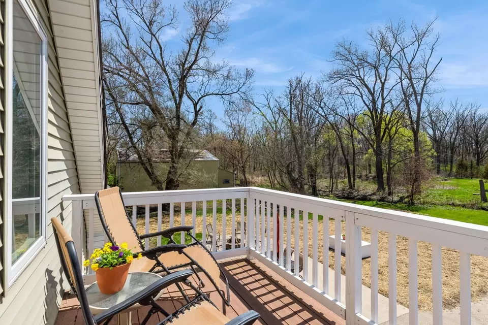 34437 Bassett Rd, Burlington, WI 53105 | MLS# 12346142 | 19 Photos - Movoto