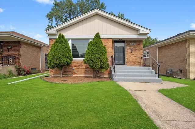 13815 S Tracy Ave, Riverdale, IL 60827 | MLS# 12392995 | 39 Photos - Movoto