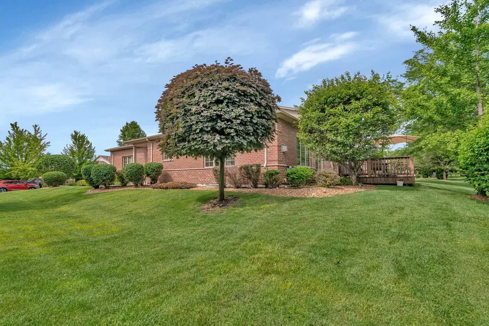 11186 188th Pl, Mokena, IL 60448 | MLS# 12396914 | 33 Photos - Movoto
