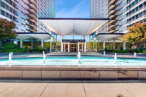 3550 N Lake Shore Dr #226, Chicago, IL 60657 | 10 Photos - Movoto