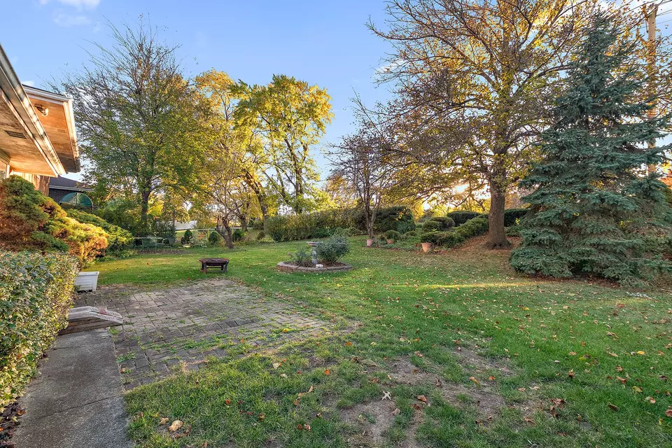 12810 S Cedar Ln, Palos Heights, IL 60463 | MLS# 12445006 | 24 Photos ...