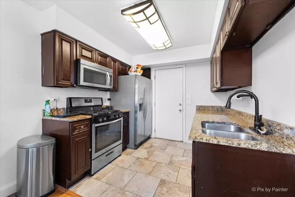 14409 Lamon Ave, Midlothian, IL 60445 | MLS# 12534397 | 28 Photos - Movoto