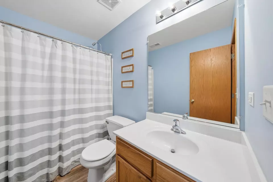 1110 Colonial Dr, Joliet, IL 60432 | MLS# 12536720 | 36 Photos - Movoto